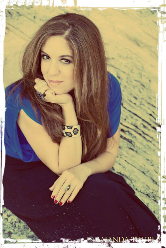 Megan Rumbelow bio pic_WWLOR | Women Who Live On Rocks